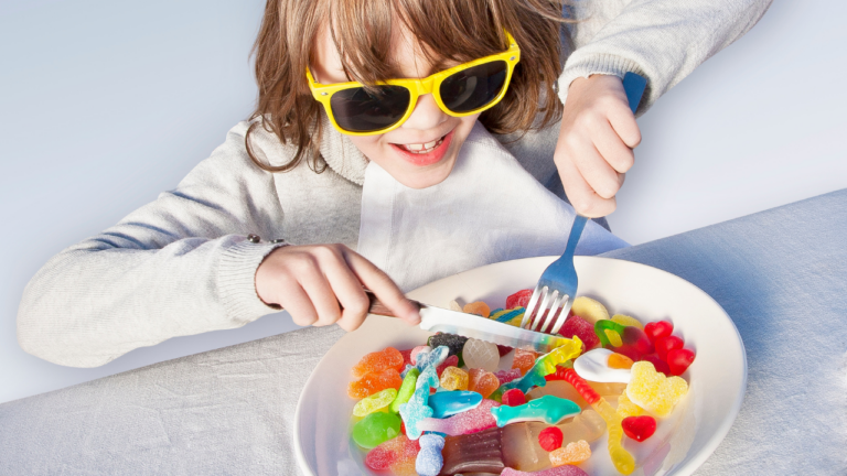 O que fazer quando a criança só quer doces - Nutrifantil